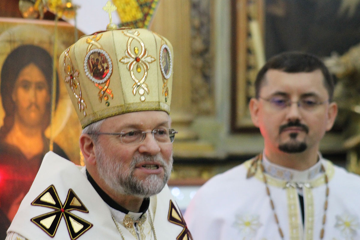 Bispo greco-católico celebrou pela primeira vez em Portugal - Jornal ...